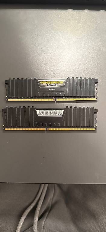 Ram kit 32 Go Corsair Vengeance DDR4 à 4000 MHz (Gebraucht) in Tramelan ...