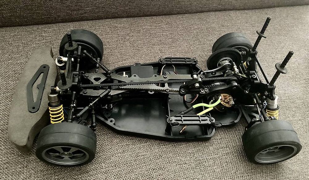 Tamiya TA-04 Chassis (Gebraucht) in Oftringen für CHF 200 – nur Abholung auf Ricardo kaufen