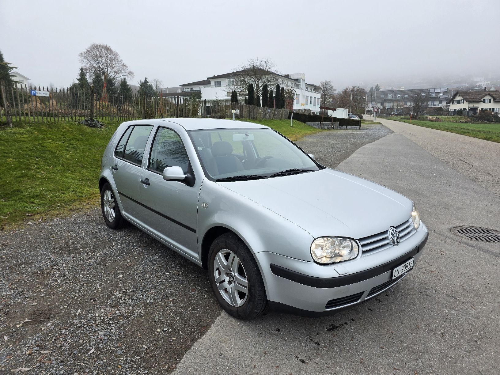 🔥 VW Golf 4 1.6 SR Automat! mit MFK 🔥 (D'occasion) à Schötz pour CHF ...