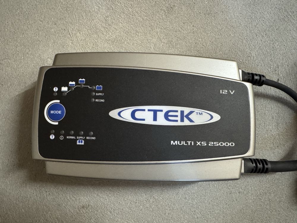 CTEK Multi XS 25000 12V Batterieladegerät - Top Zustand! (Gebraucht) in ...
