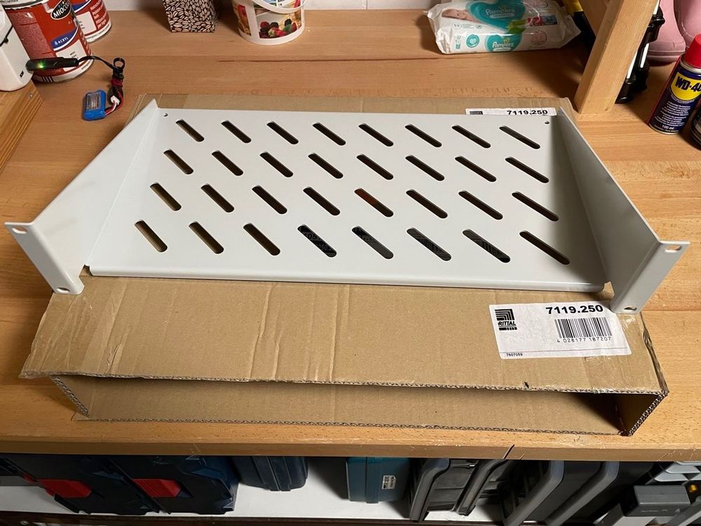 Tablar für Rack 19 Zoll (Neu und originalverpackt) in Au SG für CHF 1 ...