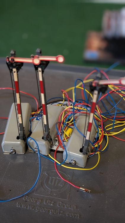 Märklin Modellbahn elektromagnetische Signale, 3 Stück, H0 (Gebraucht ...