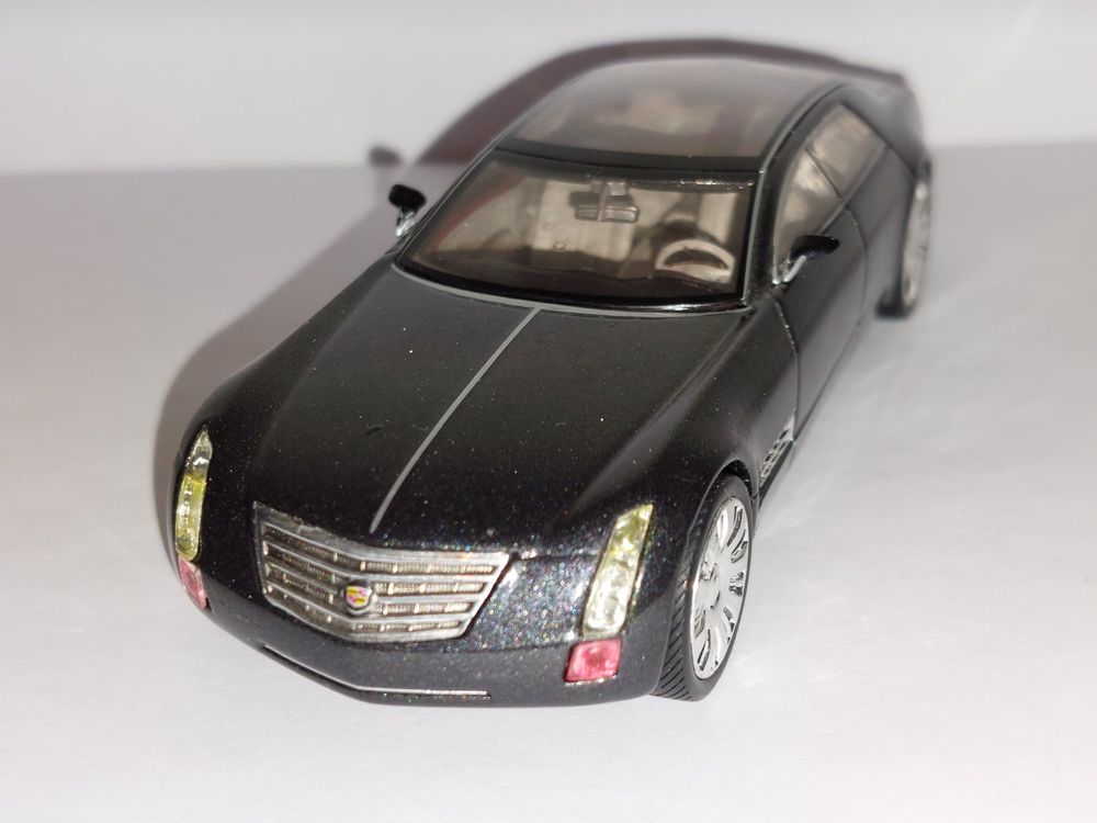 Cadillac 2003 1:43 Norev (Gebraucht) in Diegten für CHF 20 – mit ...
