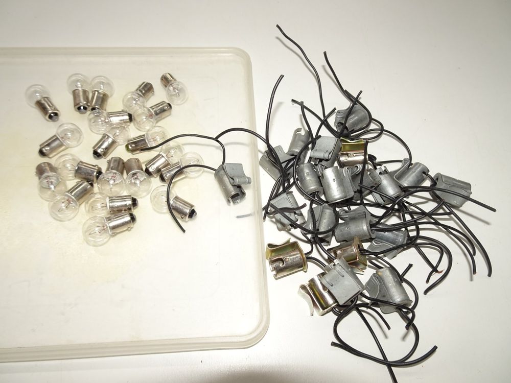 20 Wagenbeleuchtungen Fassung Glühlampen Klinken Spur 0 (9) (Gebraucht ...