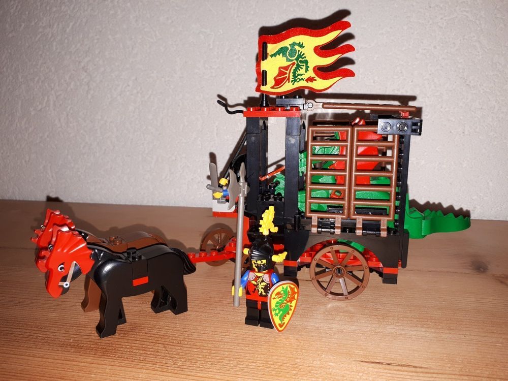 Lego 6056, Dragon Knights Dragon Wagon (Gebraucht) in Montricher für ...