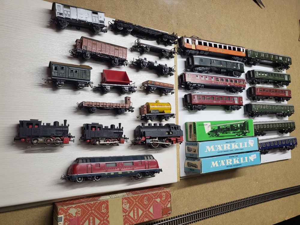 Märklin Set mit 4 Loks und vielen Blech -Wägen | Kaufen auf Ricardo