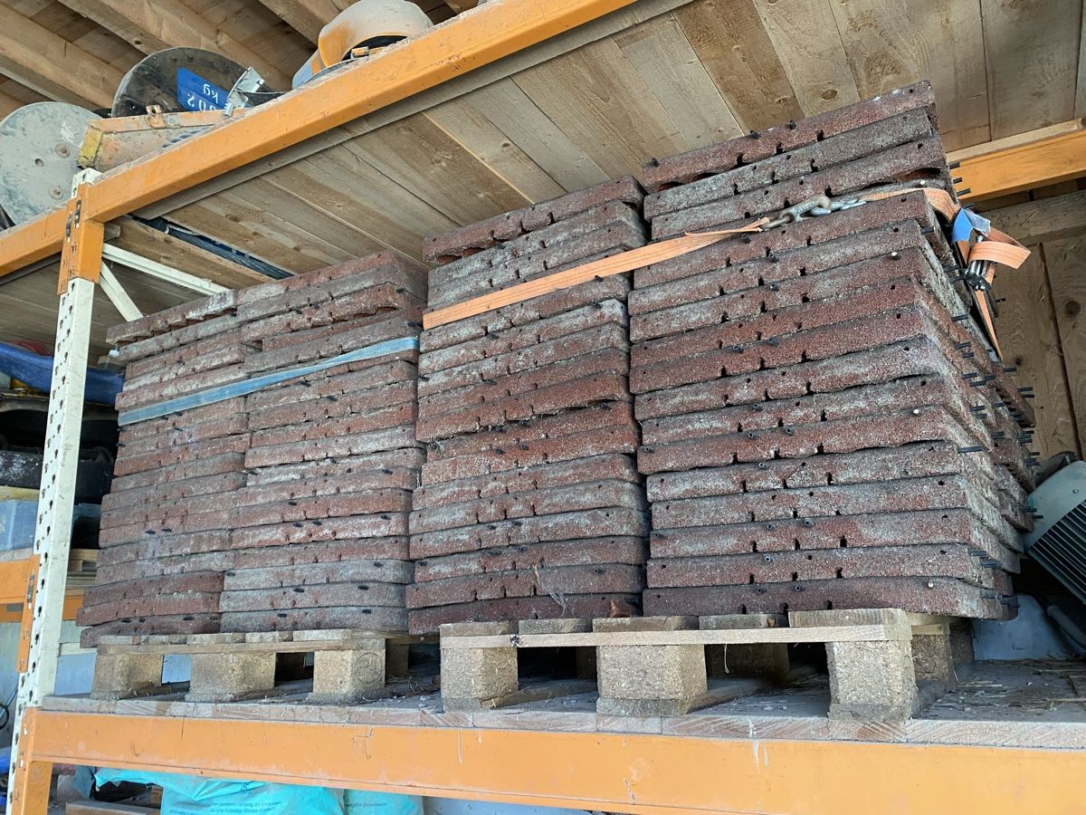 Fallschutzplatten Gummiplatten (Gebraucht) in Leibstadt für CHF 1000 – nur Abholung auf Ricardo ...