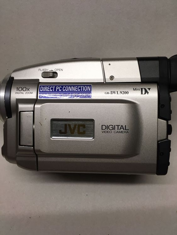 JVC GR-DVL9200 E Mini-DV-Camcorder mit AV- und Firewire-Ausg (Gebraucht ...
