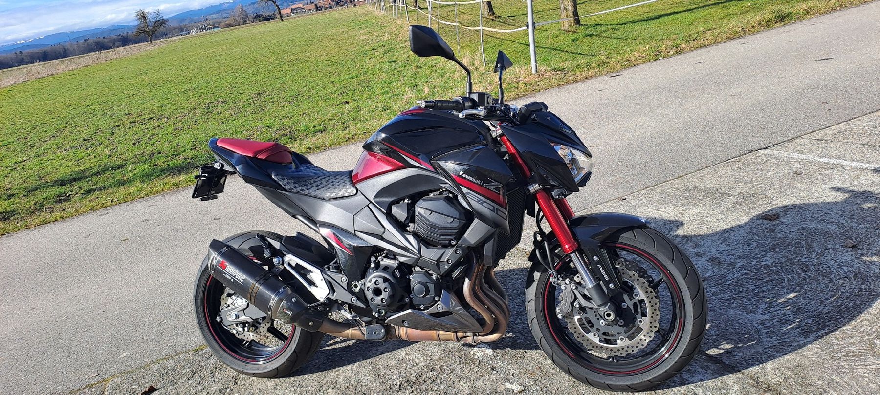 Kawasaki z800 Sugomi ABS(35KW) wie neu,ohne Beulen u Kratzer (Gebraucht ...