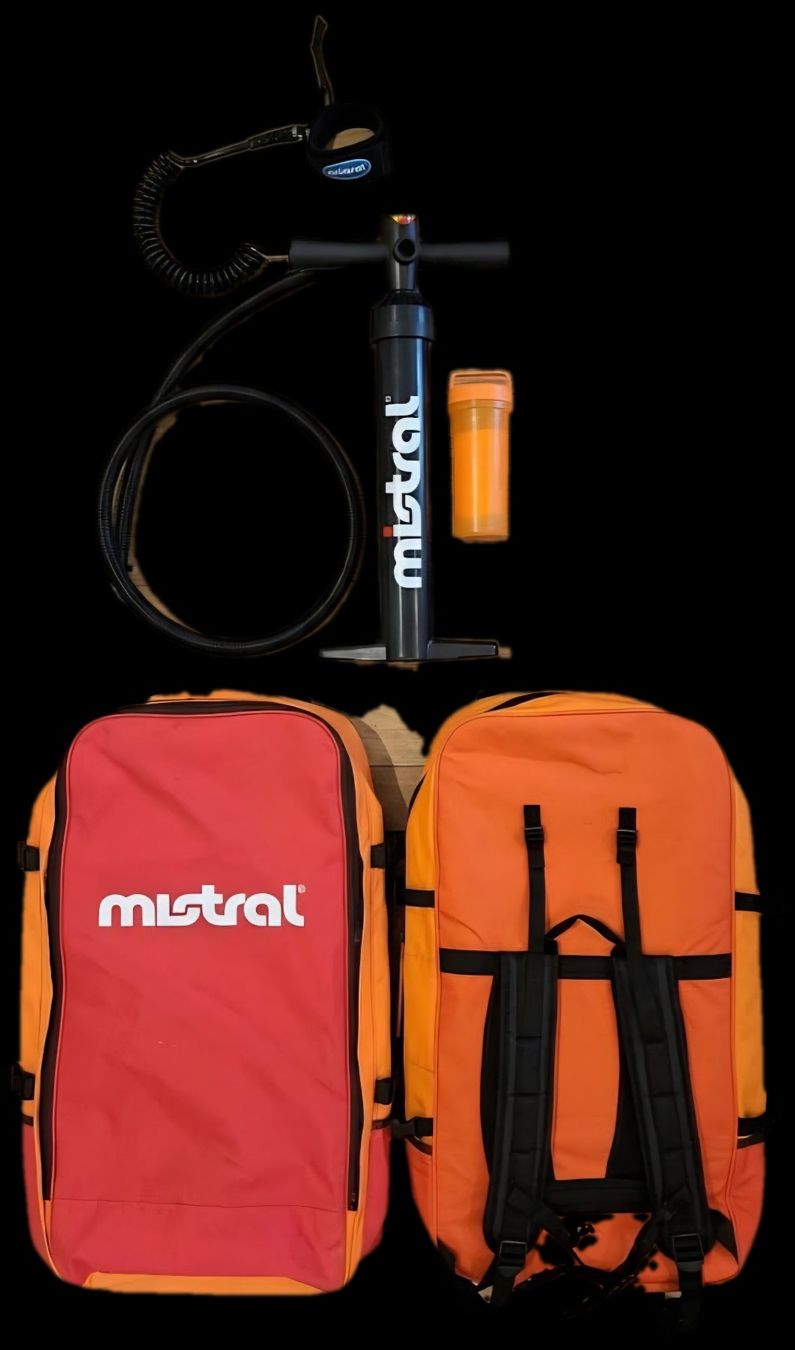 2 neue Mistral Stand Up Paddle Board (Preis für beide) (Gebraucht) in ...