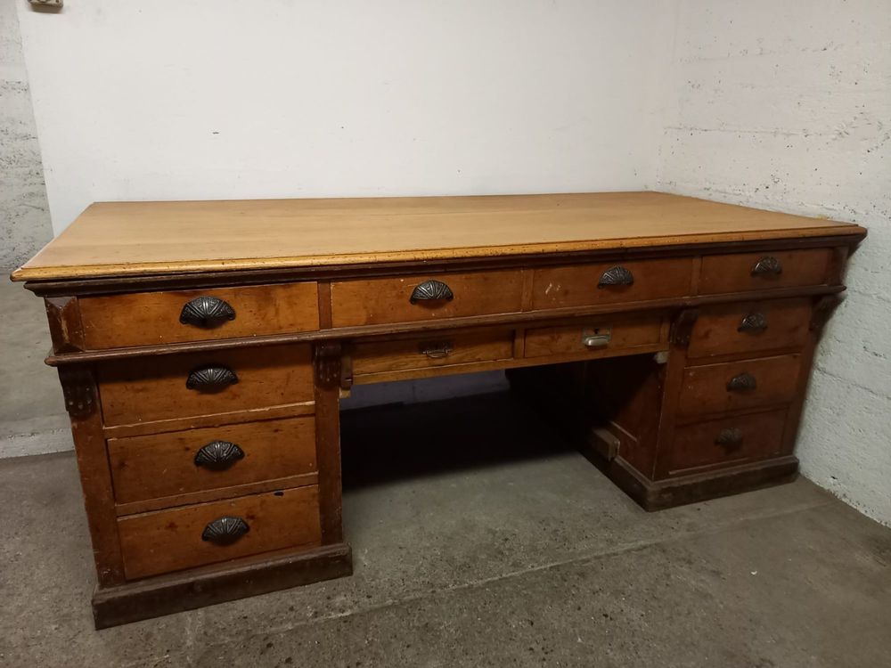 Elegantes Alter Schreibtisch Holz Fotos