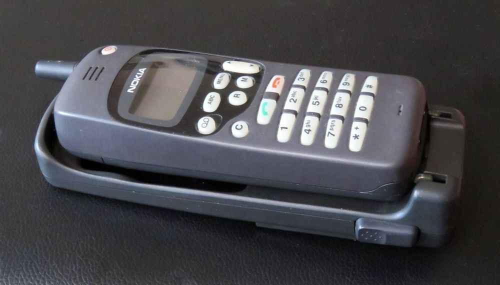 Nokia 1610: Original Autohalterung MBT-2 | Kaufen auf Ricardo