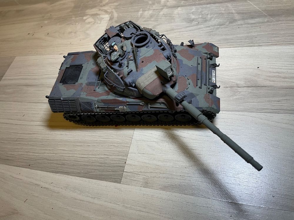 Panzer Leopard 11/35 (Gebraucht) in Villarimboud für CHF 10 – mit ...