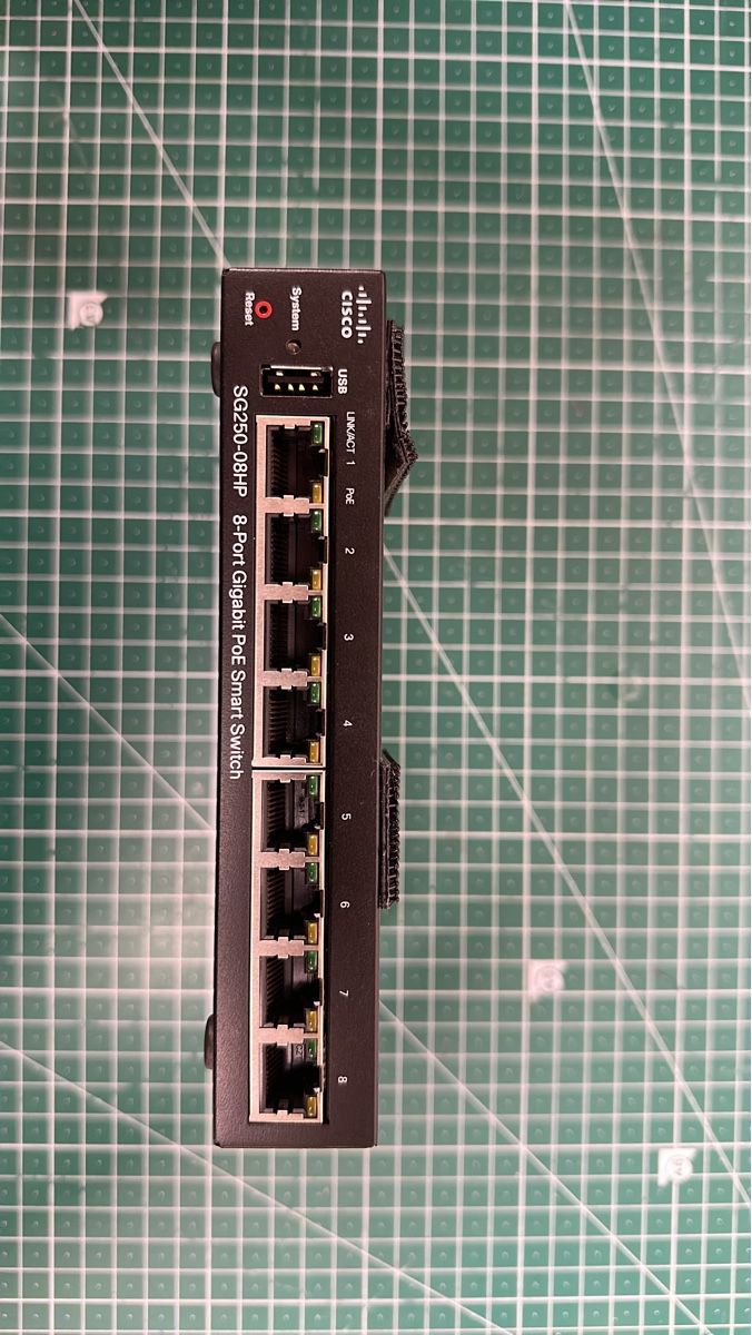 Cisco SG250-08HP 8-Port Gigabit PoE Smart Switch (Gebraucht) in ...