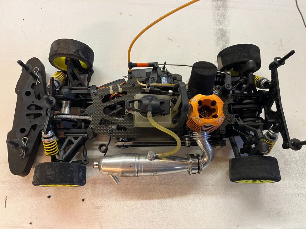 RC Auto Serpent 710 mit zusätzlichen Carosserien | Kaufen auf Ricardo