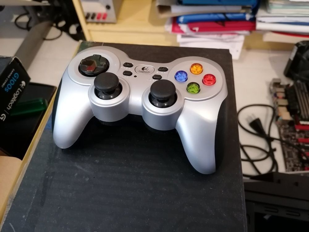 Logitech Controller (Gebraucht) in Seon für CHF 1 – nur Abholung auf ...