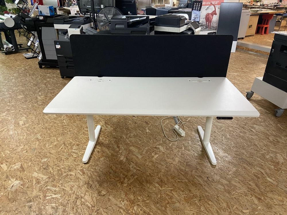 Vitra - Sitz - und Stehtisch 90 x 180cm (Gebraucht) in Hellbühl für CHF ...