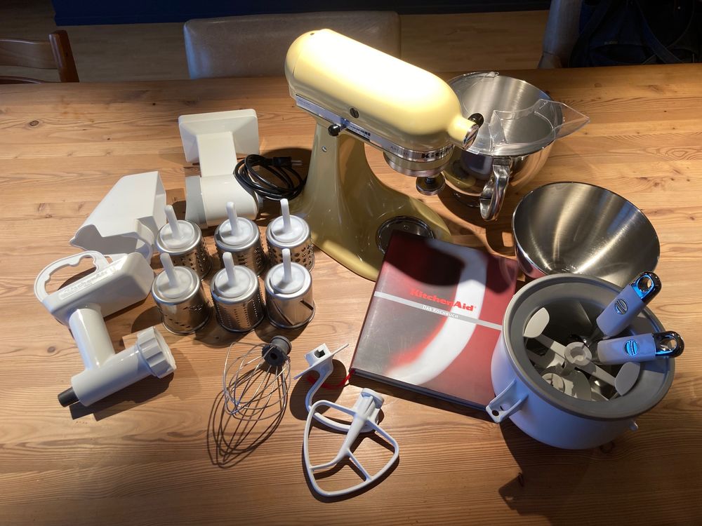 KitchenAid Artisan mit viel Zubehör. Frisch aus Revision! (Gebraucht ...