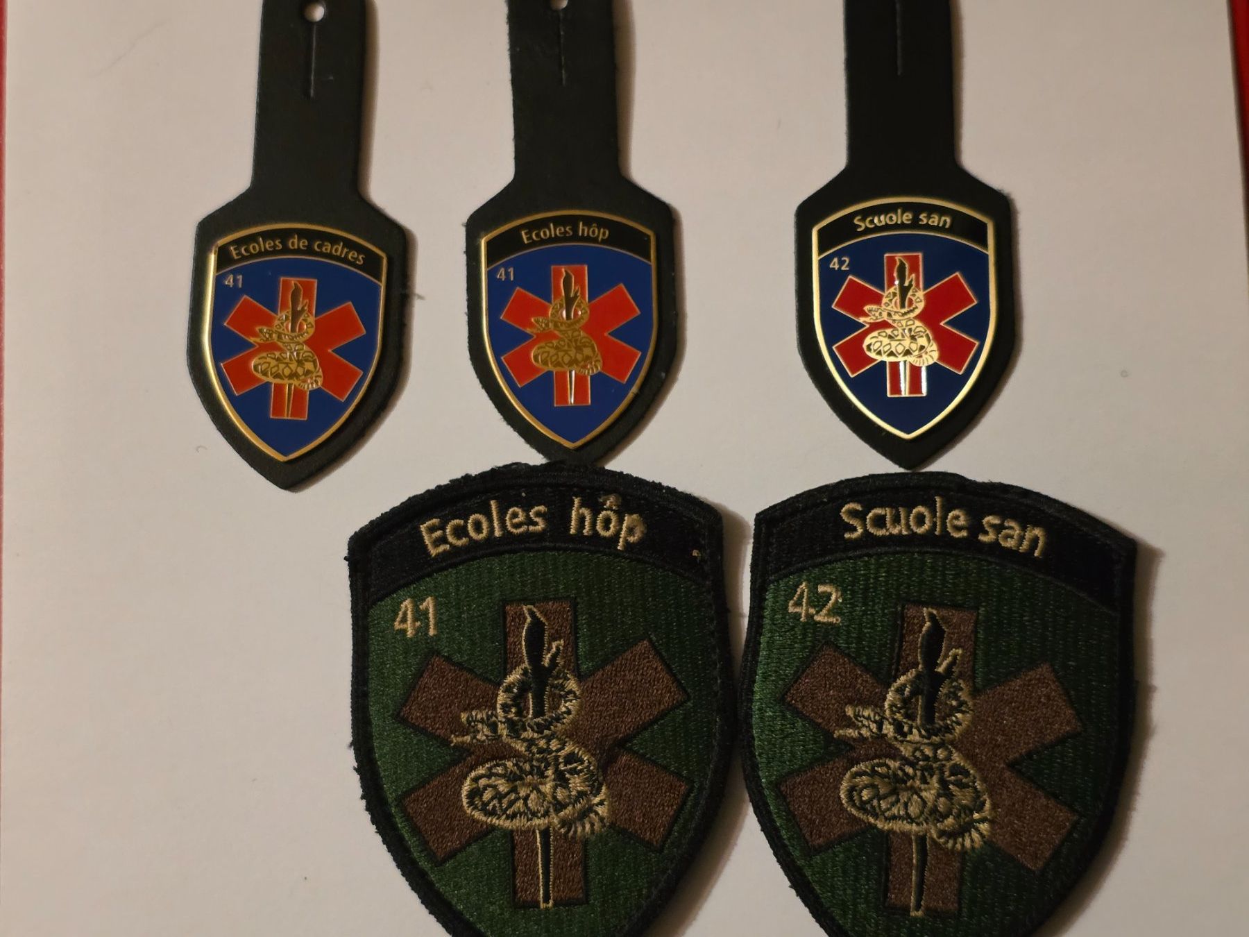 Sanitat Abzeichen 41 &42 Badge und Brustasche (Gebraucht) in Nyon für ...