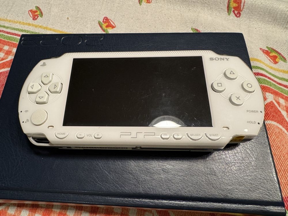 Console PSP 1004 (Defekt) in Collonges für CHF 20 – mit Lieferung auf ...