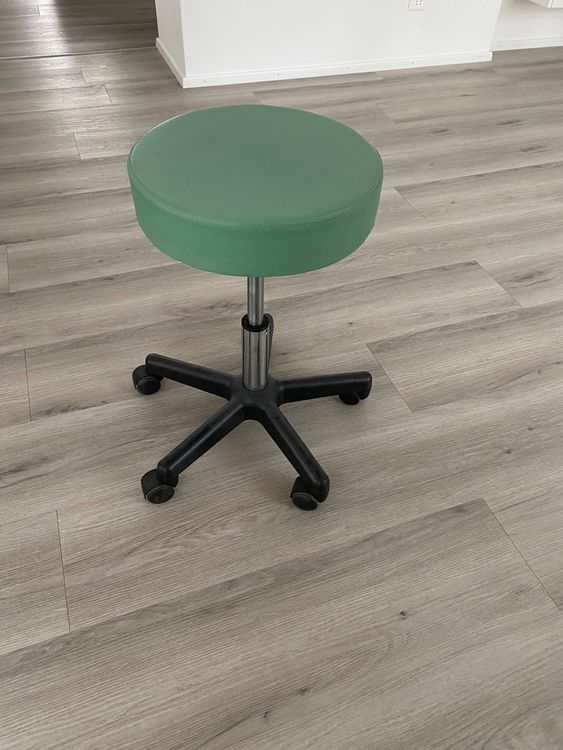 Roll hocker mint (Gebraucht) in Lenzburg für CHF 50 – nur Abholung auf ...