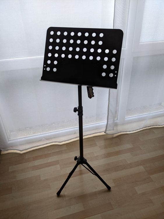 Notenständer "Adam Hall - SMS 17" (Gebraucht) in für CHF 20 – mit ...