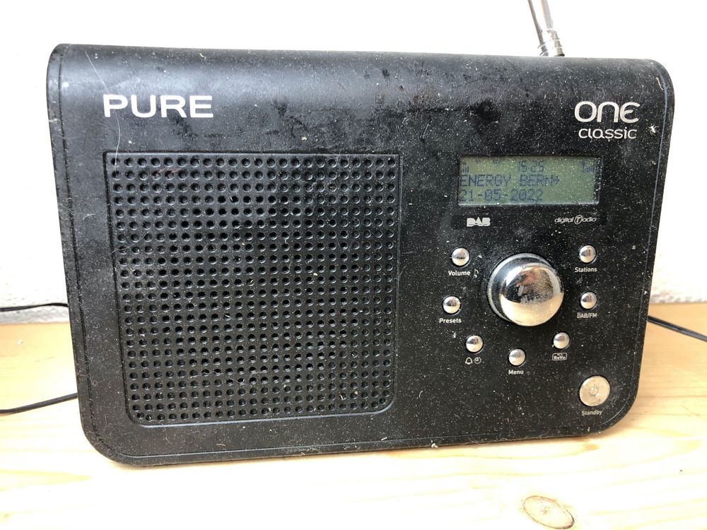 PURE ONE Classic tragbares Digitalradio DAB klebrig (Gebraucht) in ...