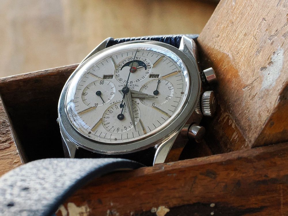 Universal Geneve Tri-Compax Ref. 222100 - Vintage Chrono (Gebraucht) in ...