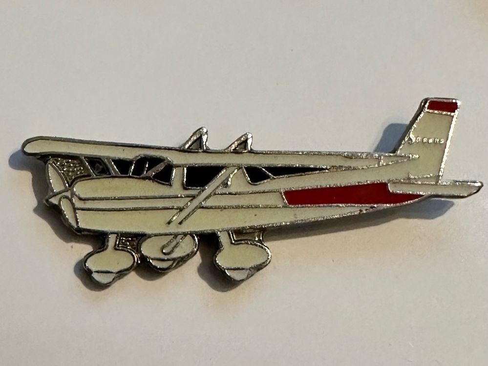 Flugzeug Pin | Kaufen auf Ricardo