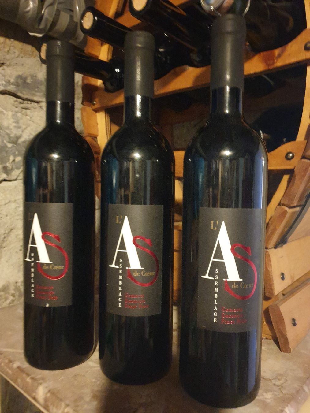 Vin Rouge Assemblage Nobles Cépages Vaud AOC 2019 (3 bt) (D'occasion) à ...