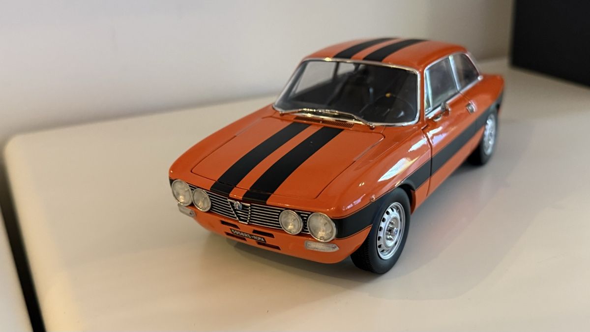 Alfa Romeo GTA 1300 Junior, 1:18, Movie Car (Neu (gemäss Beschreibung ...