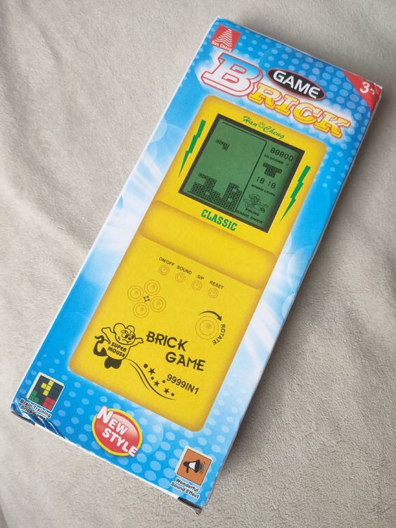 Retro Brick Game handheld console (Neu (gemäss Beschreibung)) in ...