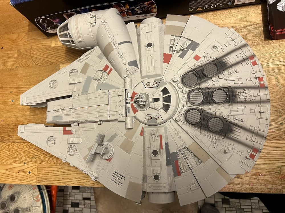 Star Wars Falcon | Kaufen auf Ricardo