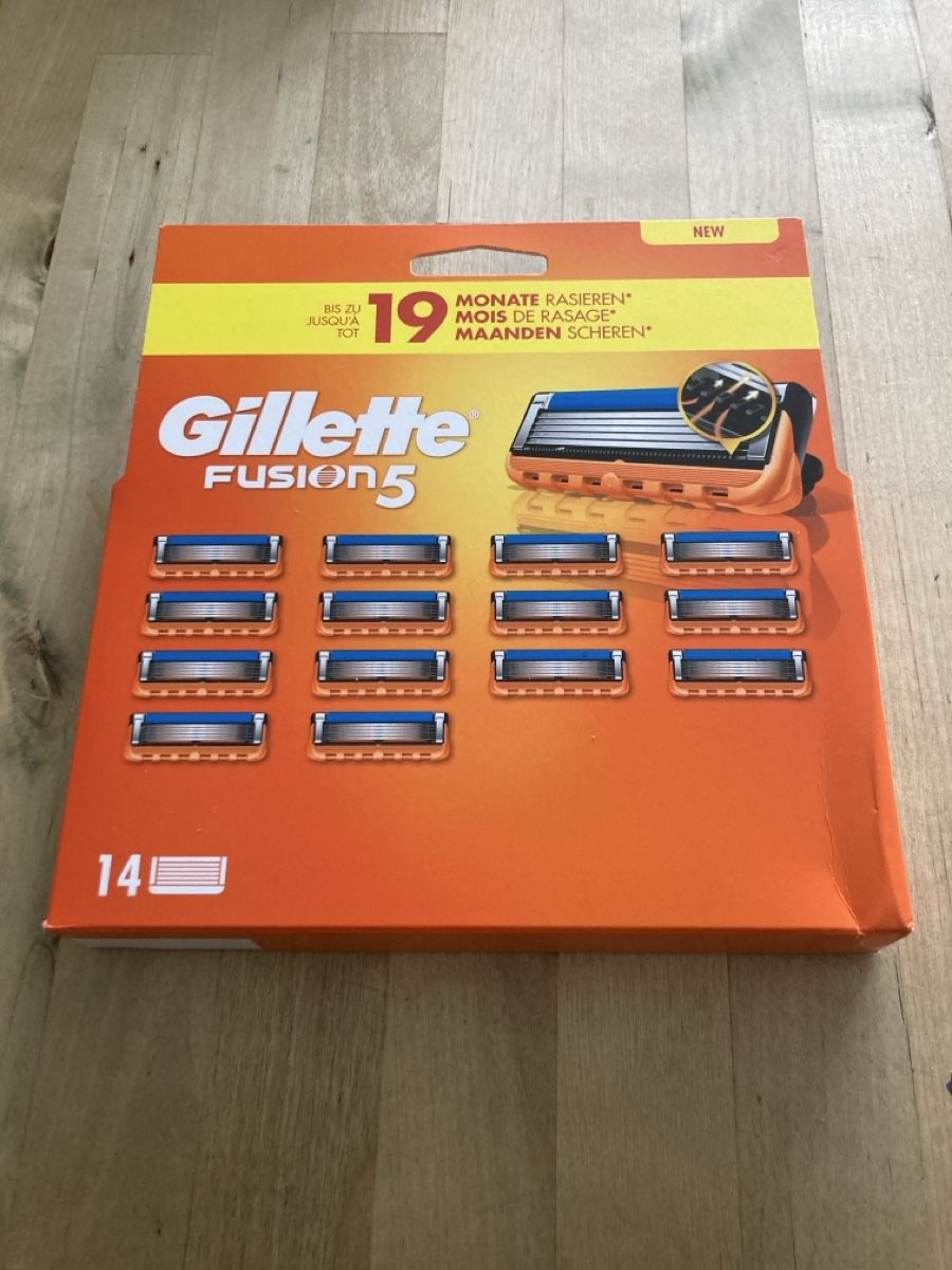 Gillette Fusion5 14 Klingen (Neu (gemäss Beschreibung)) in Zürich für ...