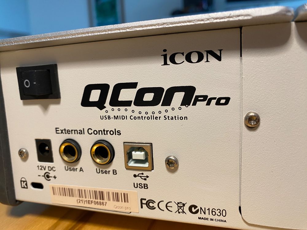 Iqon Qcon Pro USB Controller (Gebraucht) in Oberrohrdorf für CHF 86 ...