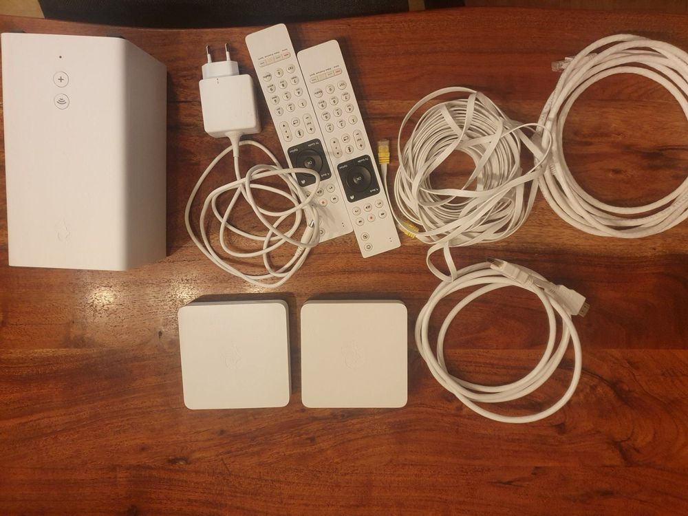 Swisscom Router und 2 TV Boxen | Kaufen auf Ricardo