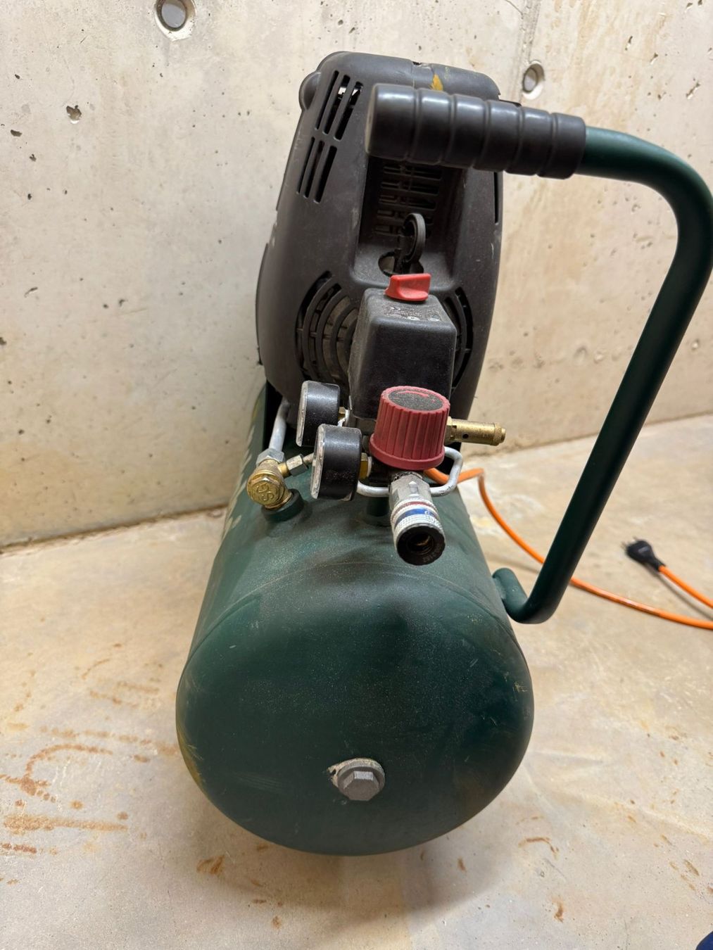 Compresseur Metabo Basic 250-24 W (D'occasion) à Monthey pour CHF 36 ...
