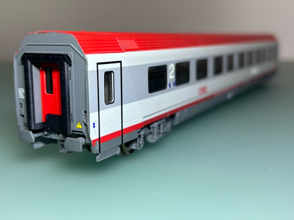 ROCO ÖBB Modularwagen 2. Kl. (Neu (gemäss Beschreibung)) in SION für ...