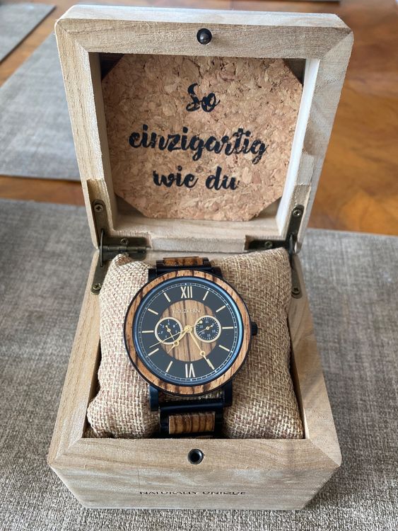 Uhr Männer Holzkern (Neu und originalverpackt) in Zürich für CHF 70 ...