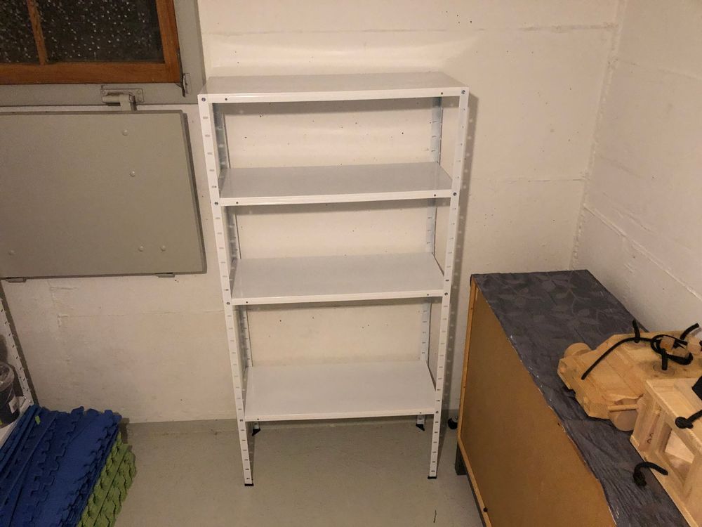 Schraubregal, Stahl Regal, 45 kg Belastbarkeit pro Tablar (Gebraucht ...
