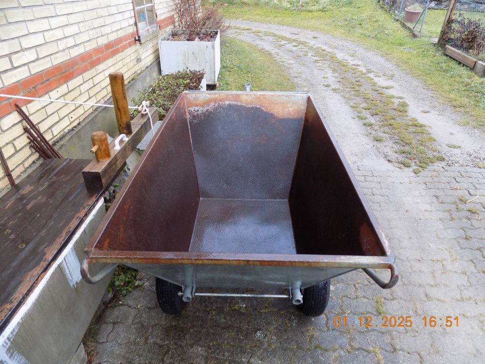 Silowagen zum Kippen sehr gut erhalten (Gebraucht) in Hofstetten ZH für ...