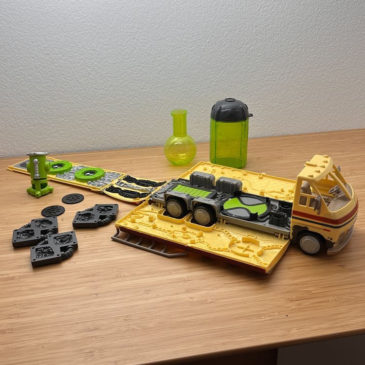 Ben 10 Alien Laboratory Rustbucket RV 2006 Bandai Cartoon Ne (Gebraucht ...