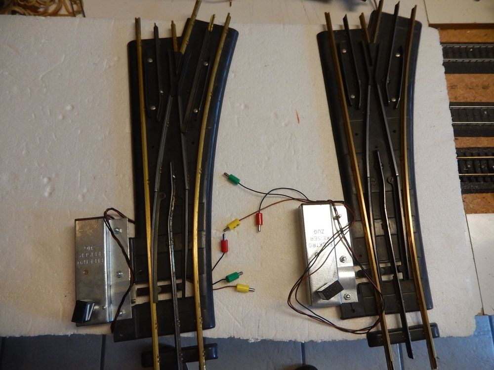 P74 HAG Spur 0. 1x elektr. Weiche links (Gebraucht) in Schellenberg für ...