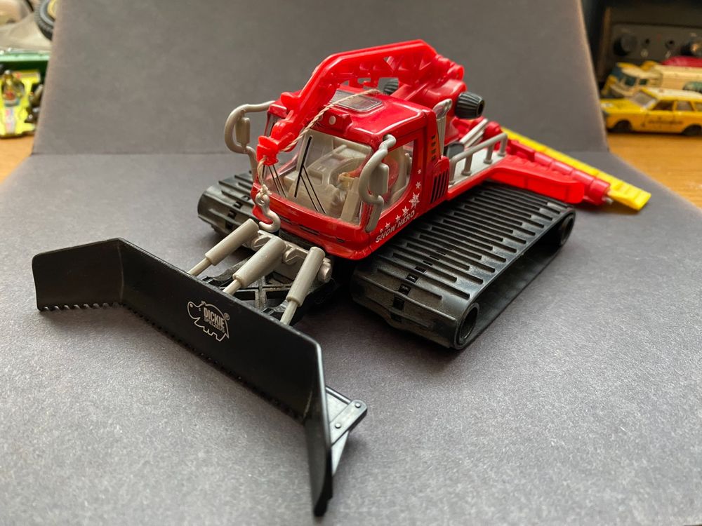 Pistenbully Dickie Toys 1:50 (Gebraucht) in Spiez für CHF 9.9 – mit ...