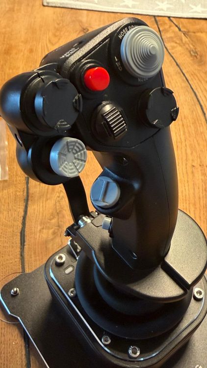 Winwing Orion base + F16stick (Gebraucht) in Aathal-Seegräben für CHF ...