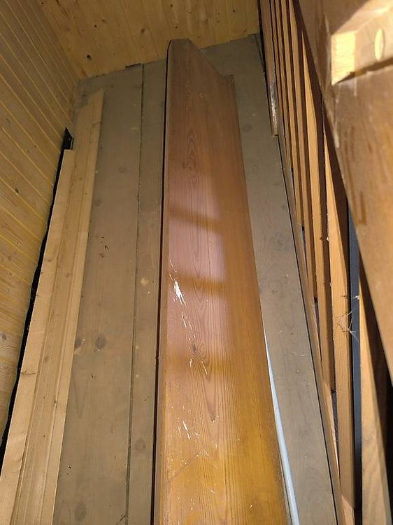 HolzTreppenGeländer mit Laden für Tritte Massiv (Gebraucht) in ...