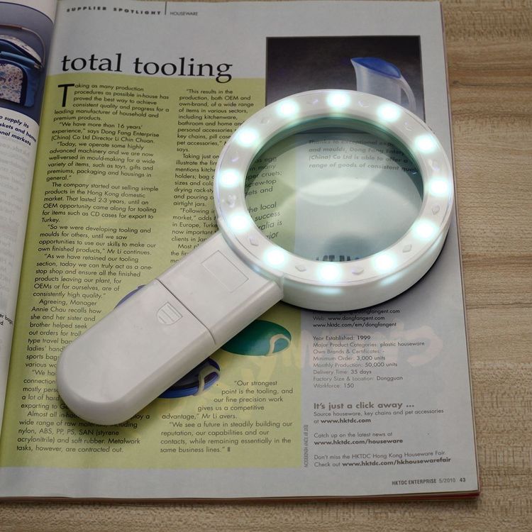 Lupe mit 12 Led 30X Handlupe Leselupe | Kaufen auf Ricardo