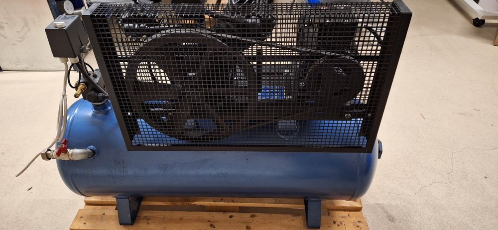 Druckluftkompressor Doppelkolben Stenhoi 150 Liter | Kaufen auf Ricardo