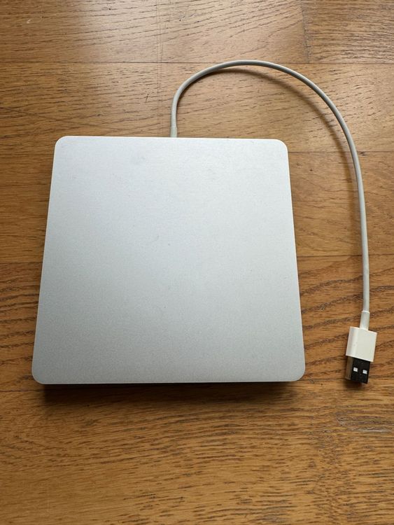 Apple USB SuperDrive A1379 (Gebraucht) in Adlikon b. Regensdorf für CHF ...