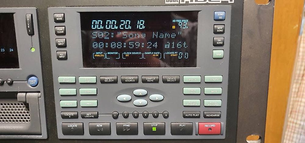 Alesis HD 24, mit Fireport, 2 Caddys und 4 HDD | Kaufen auf Ricardo